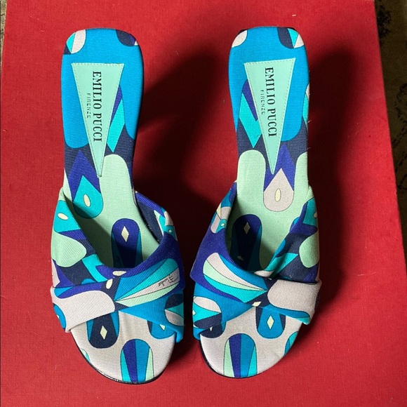 Emilio Pucci | Shoes | Emilio Pucci Firenze Made In Italy Signature ...